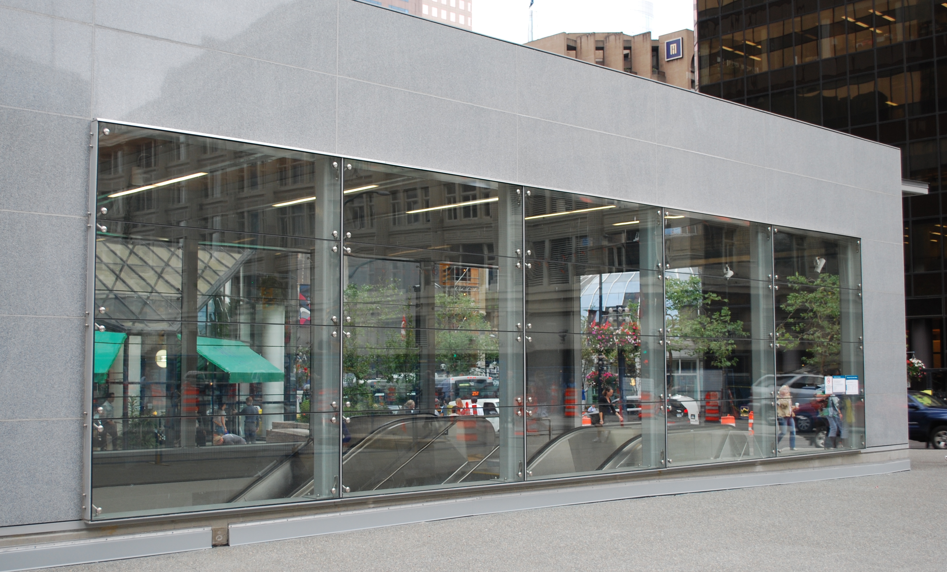 Glass to Steel Structure Support System - Structural Glass Wall Systems ...