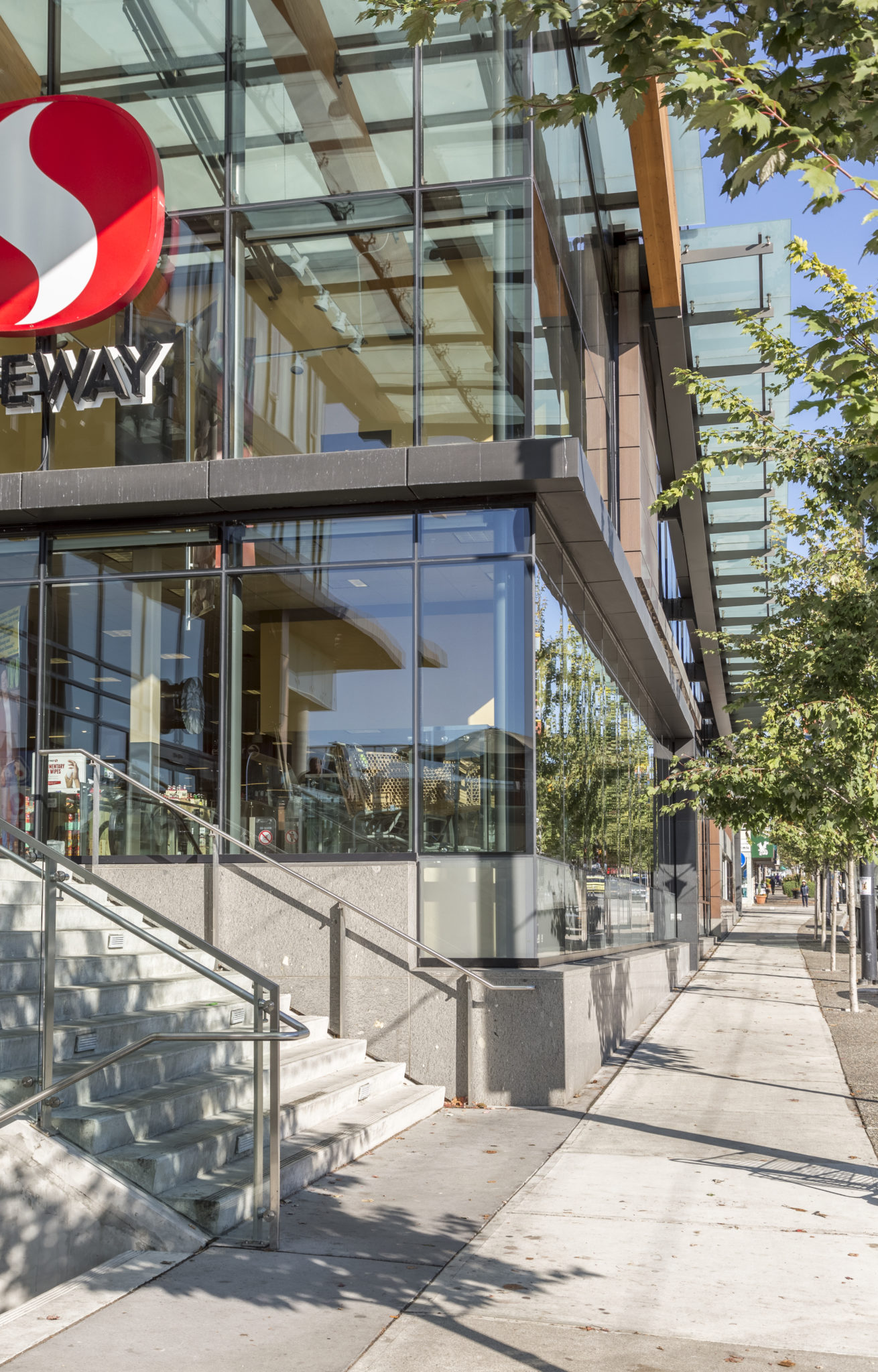 Safeway Granville & 70th - Canopy - Architectural Glass Projects ...