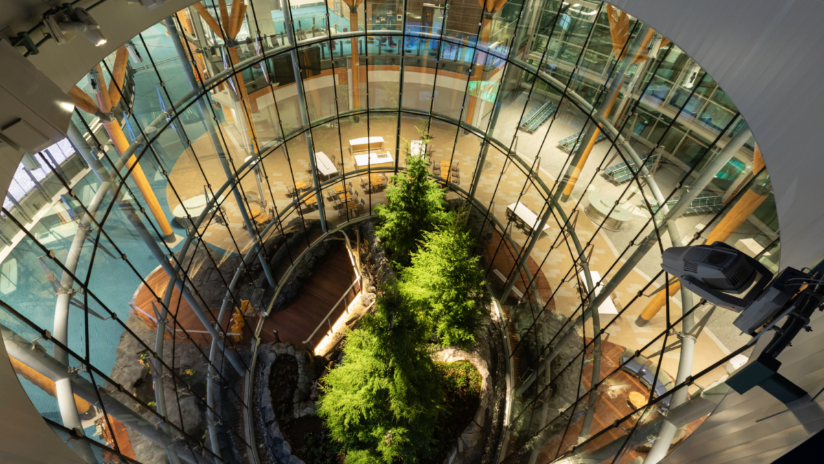 Creating an Island Forest in Canada’s YVR Airport - Stella Custom Glass ...